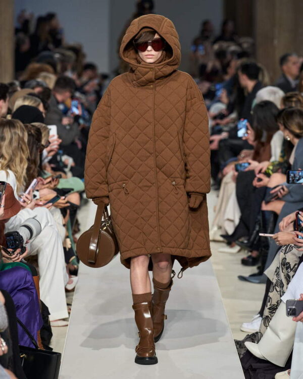 Max Mara collezione Autunno Inverno 2023 2024