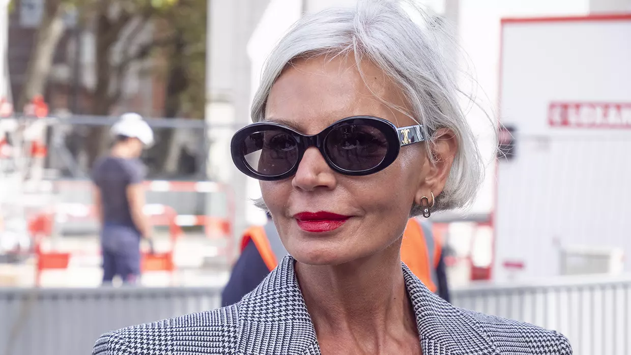 Un nuovo taglio di capelli è il migliore rimedio anti-aging che ci sia