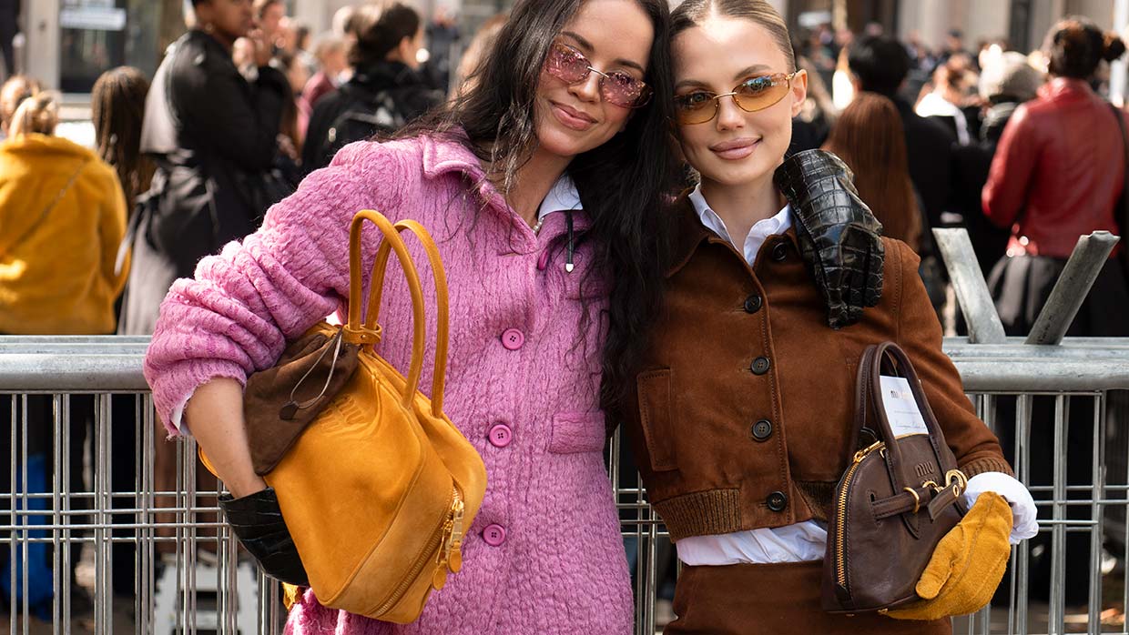 Le idee moda autunno inverno 2024 viste nello street style da Miu Miu a ...